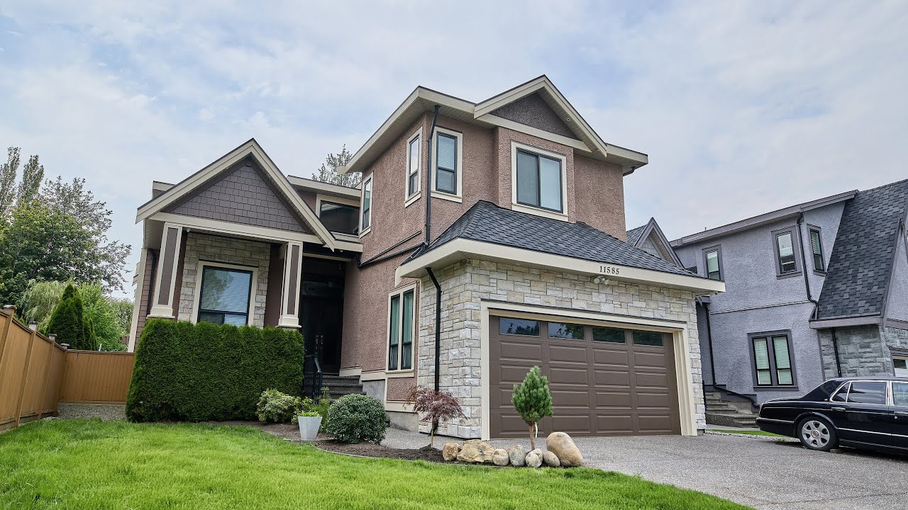Elegant West Side Home: Space, Luxury, and Comfort - YouTube