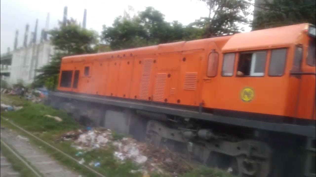 PNR 902&EMU 02 on a morning trip - YouTube