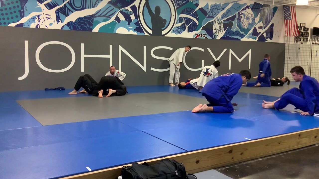 Monday jiu-jitsu class - YouTube