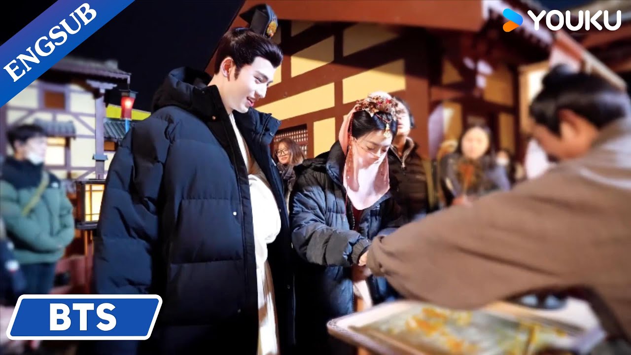 [ENGSUB] Zhao Jinmai and Zhang Linghe hang out in the night market ...