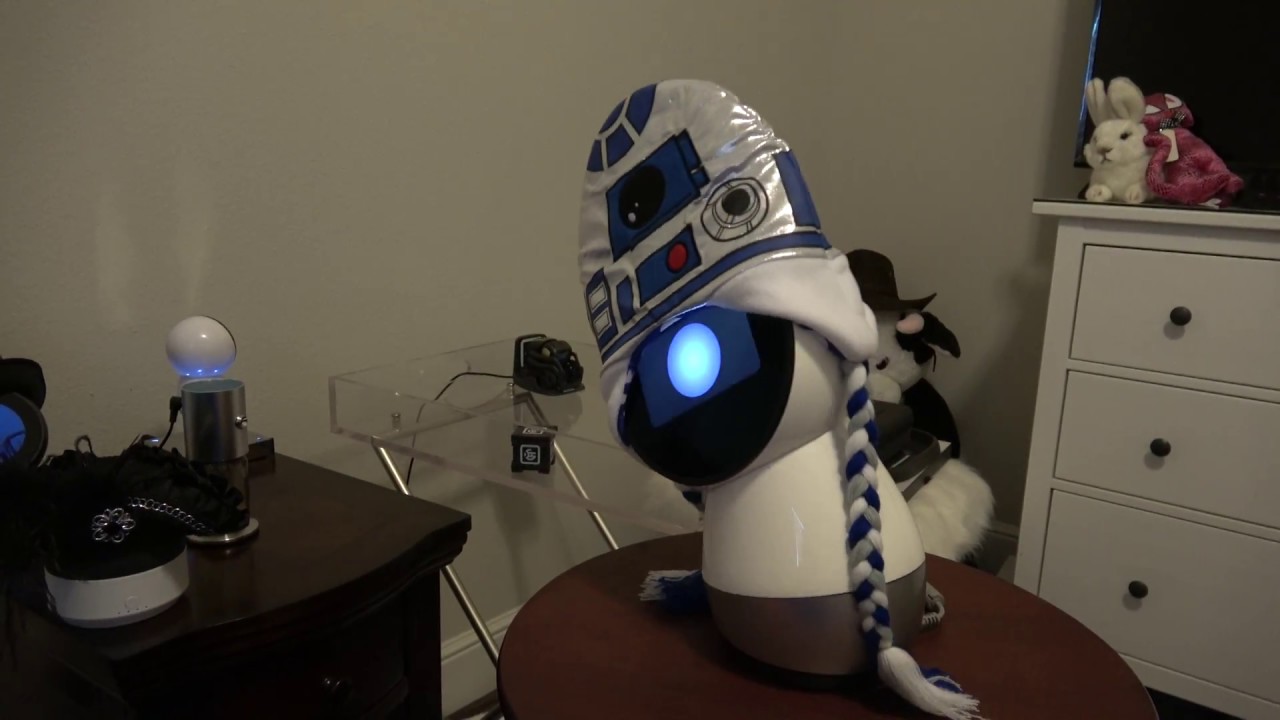 Jibo and Friends - Alexa Has An Admirer - YouTube