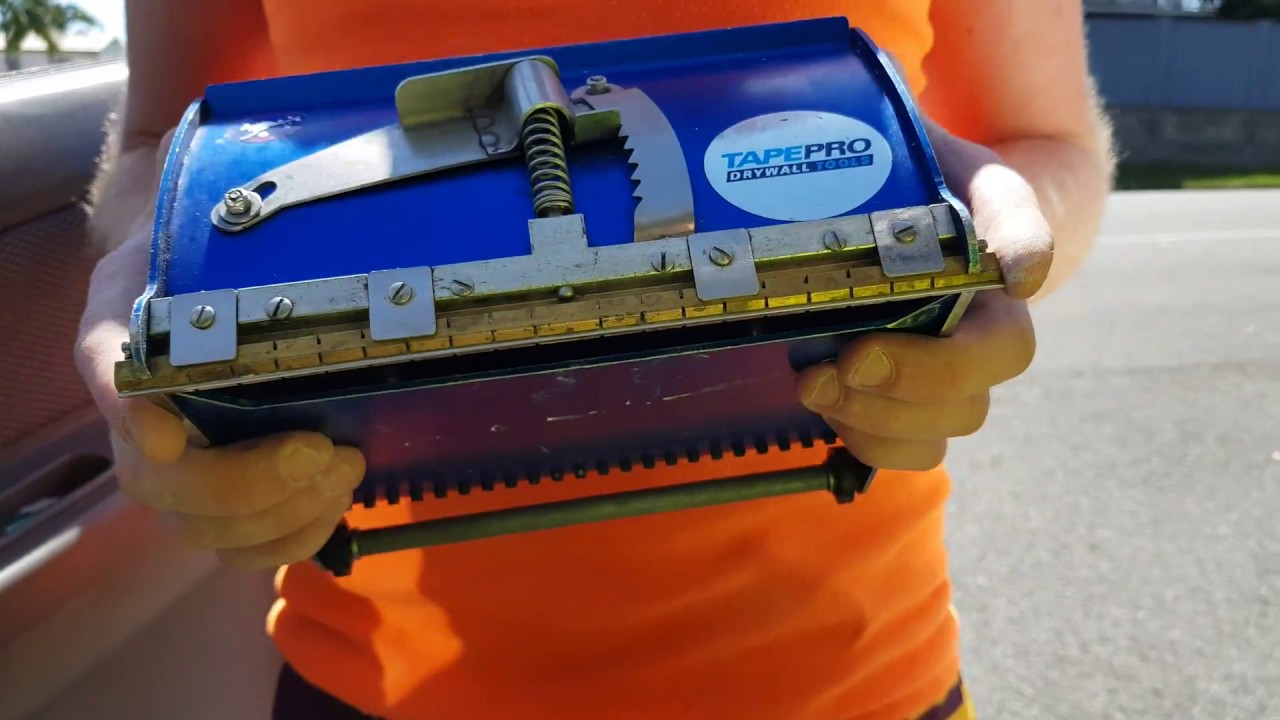 Daniels Drywall Plastering Flat Box advice - YouTube