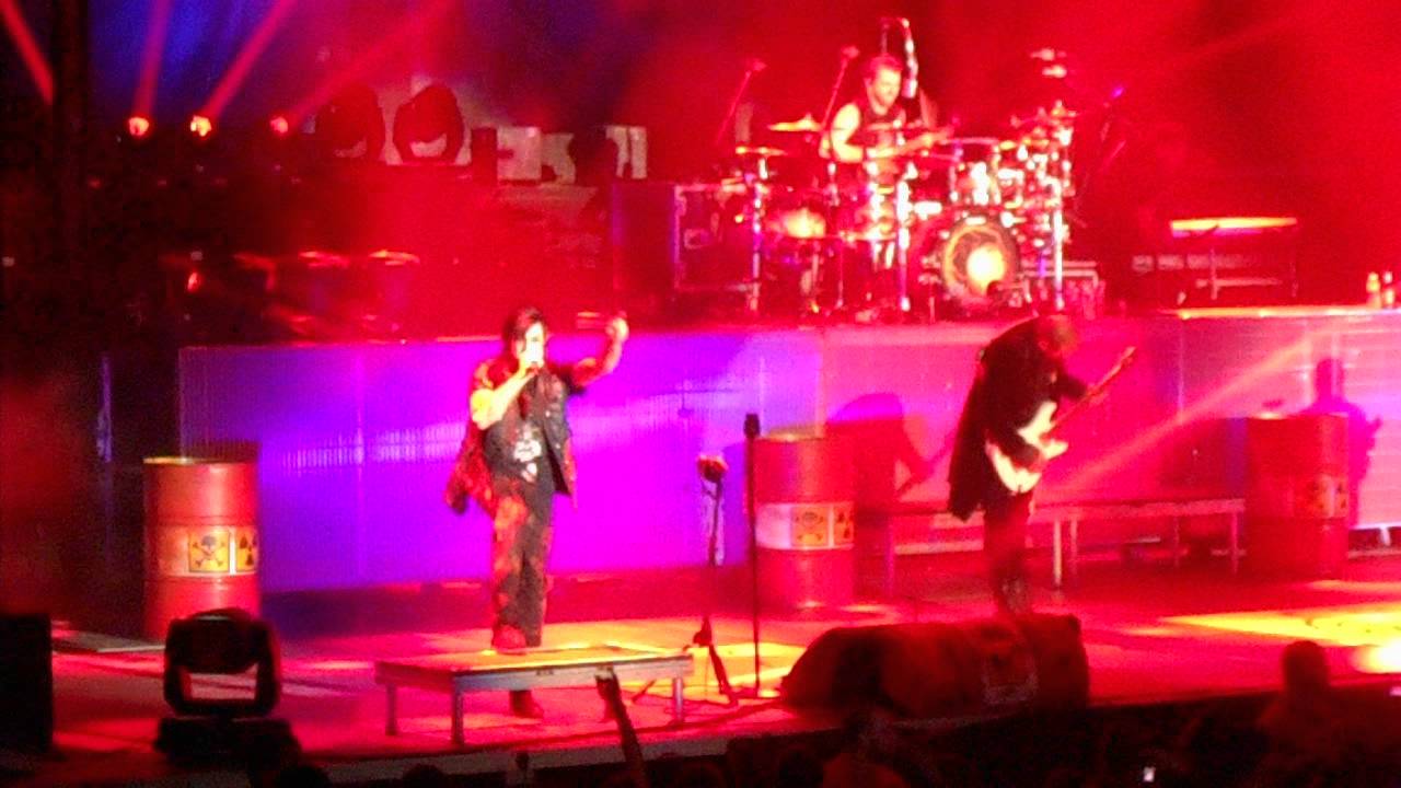 Three Days Grace - Home - Live 2/20/13 [HD] - YouTube