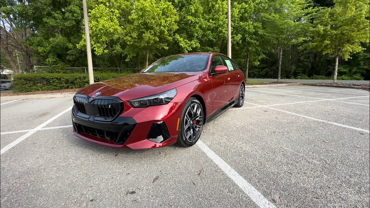 2024 BMW i5 eDrive 40 walkaround - YouTube