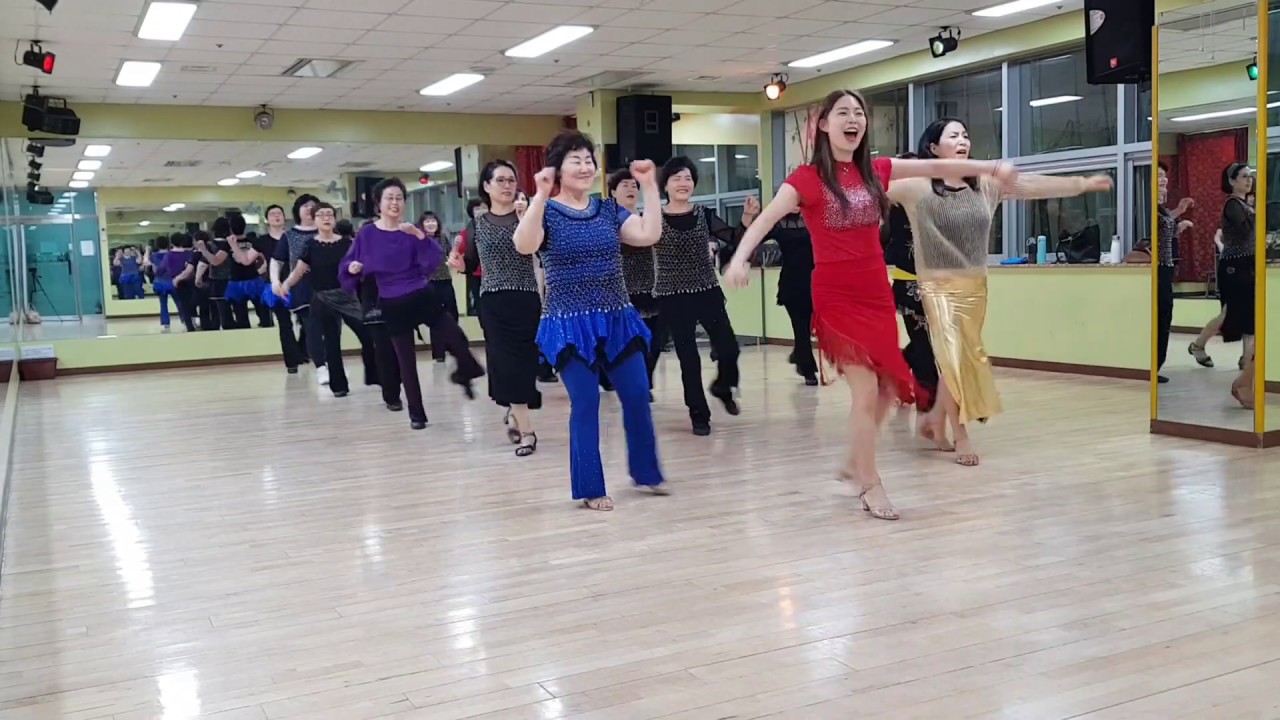 I Got A Woman Line Dance - Beginner (Demo&Teach) - YouTube