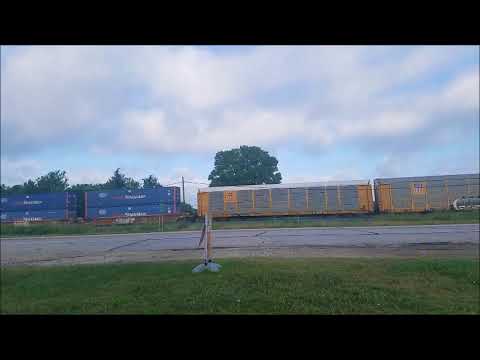 TFM #1656 Leads South Bound Manifest Freight Train - YouTube
