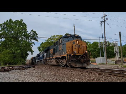 CSX ES44AH #3162, AC44CW #26, & LSRC SD70M's #6435 #6432 head south @ Romulus w/ CSX L314 | 5/27 ...