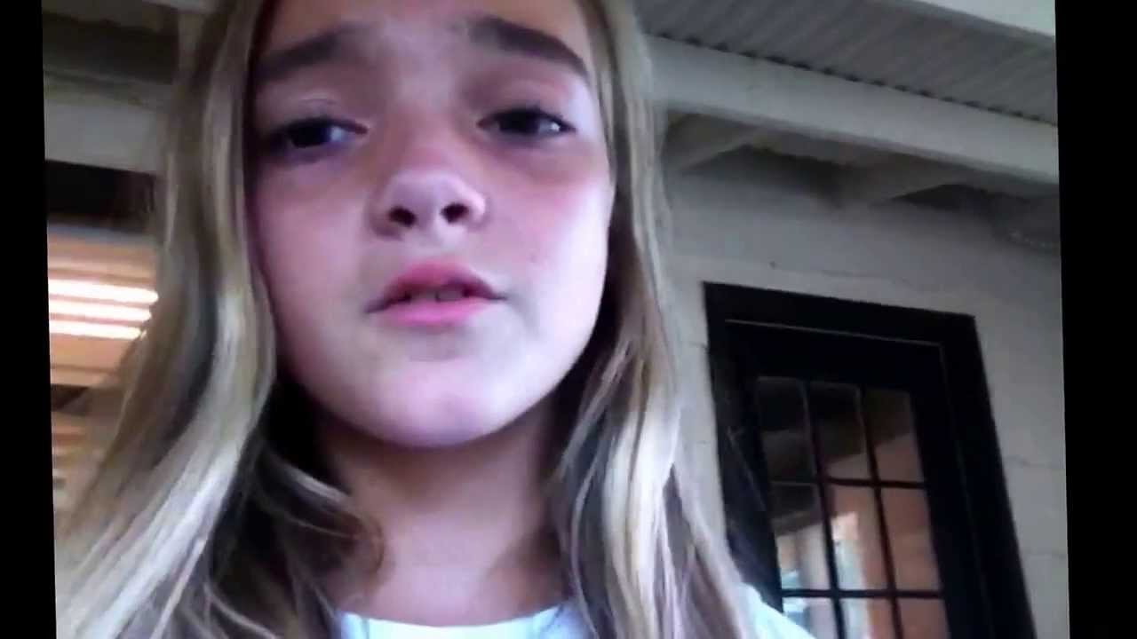 Katy berry singing American girl - YouTube