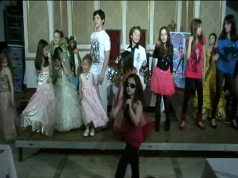 Giulia Voinea - In Weekend - Concursul Minitopmodel Romania 2010