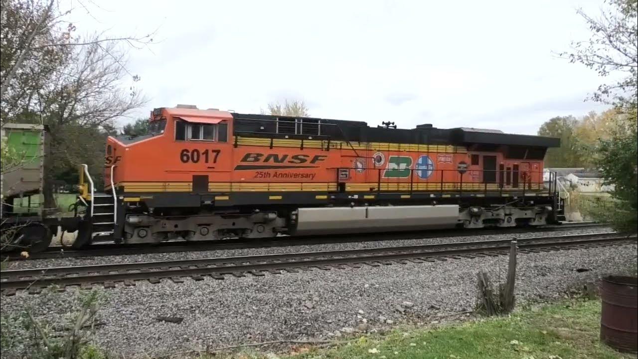 BNSF 5783 East in Wyanet, IL 11/13/21 - YouTube