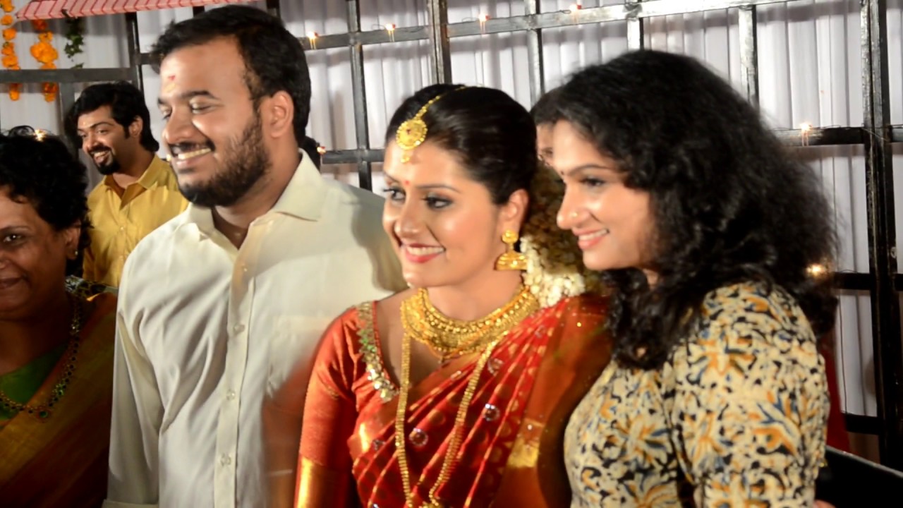 Krishna Prabha at Serial, movie actress Sarayu Mohan Marriage - YouTube