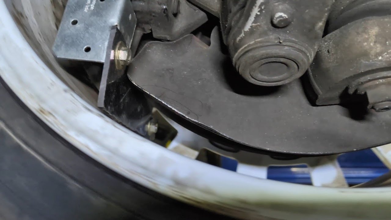 Froooog - Wheel scrapers for RS4 calipers - YouTube