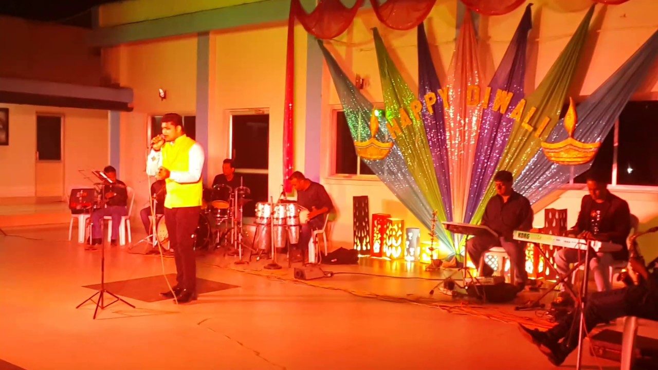Jag Ghumiya Akshay Tamayche - YouTube