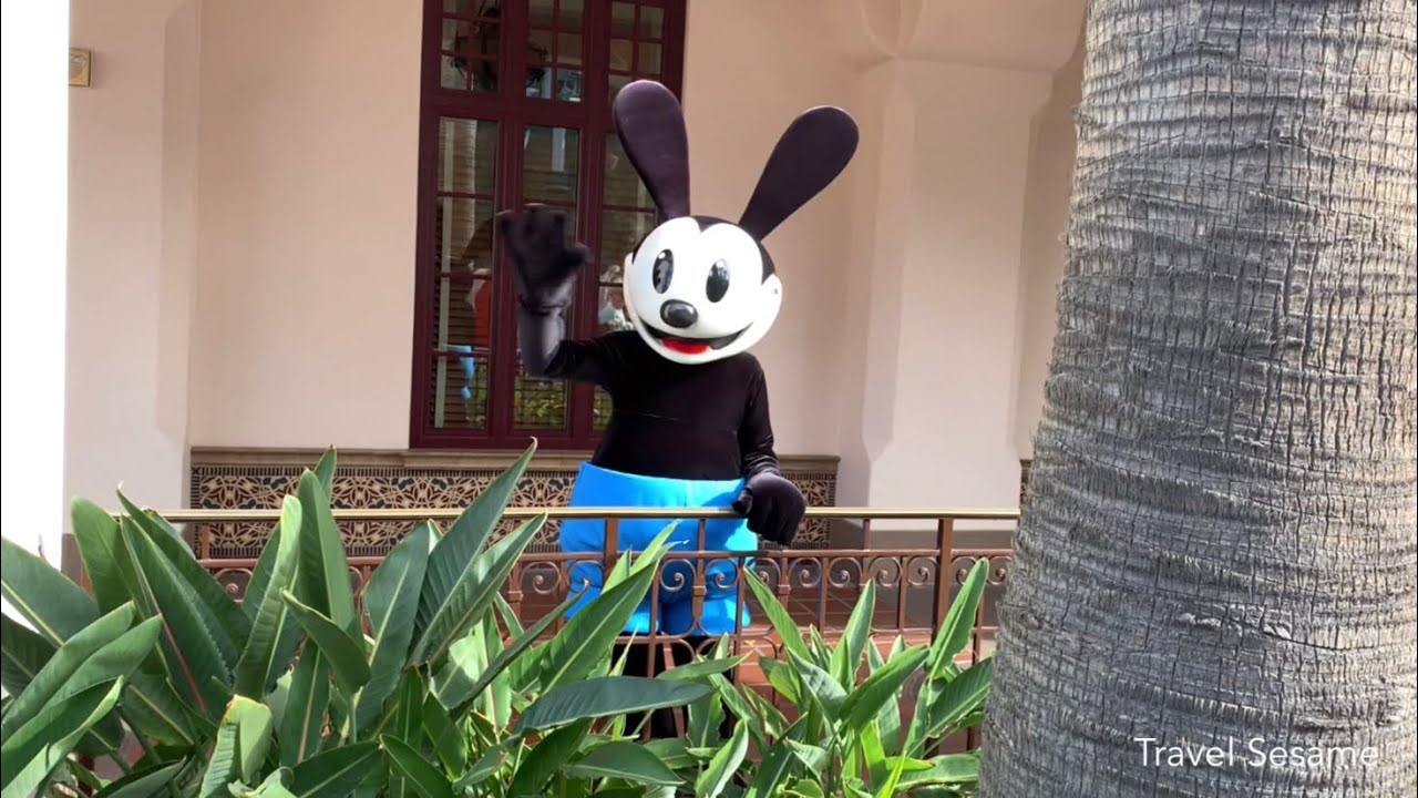 CUTE!! Oswald the Lucky Rabbit! - Disney Character Meet & Greet ...