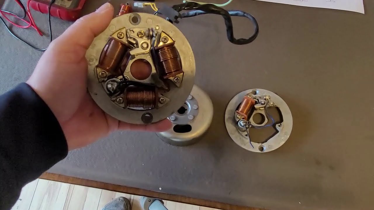 MAGNETO CLASS charge coil and points - YouTube