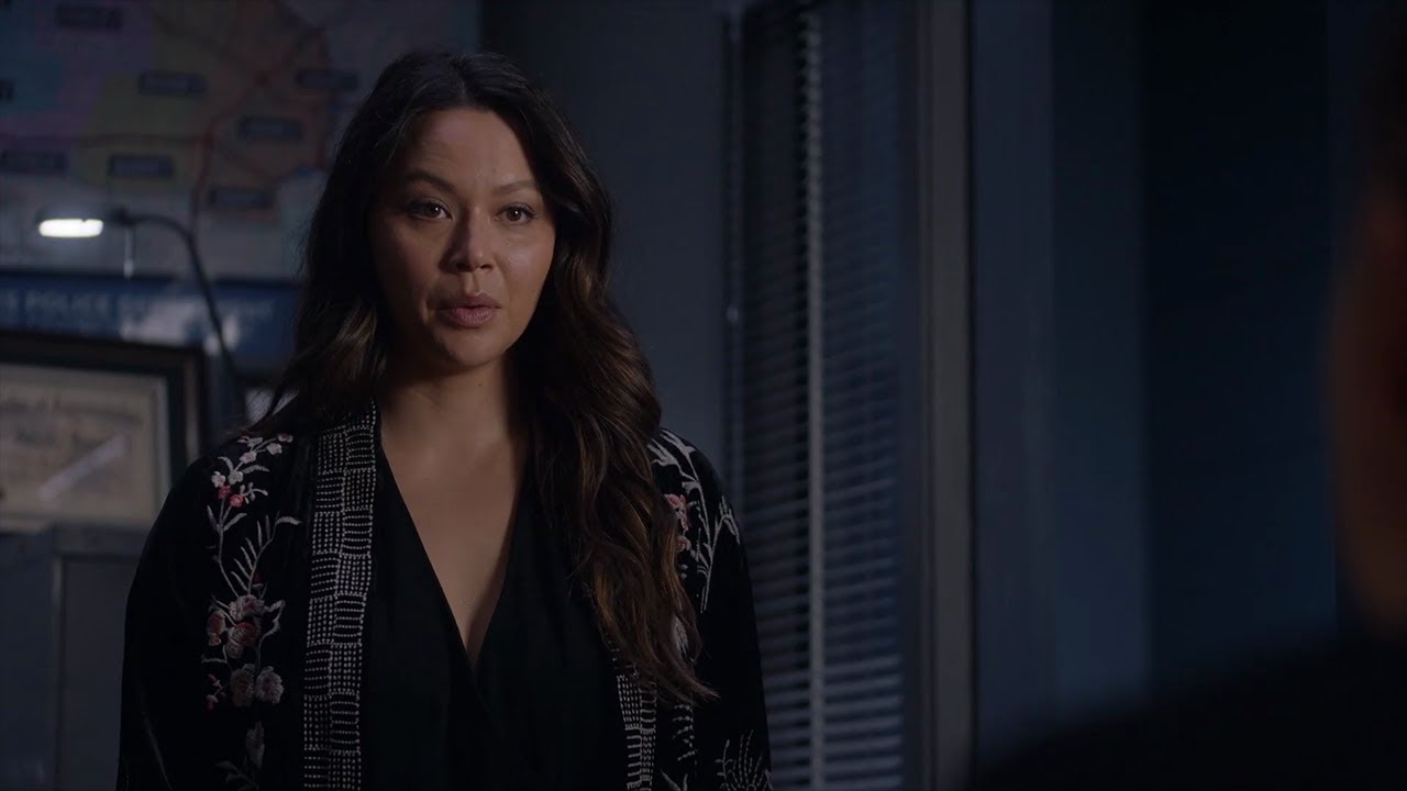 Lucy Receives a Necklace from Tim For Valentine's Day on The Rookie ...