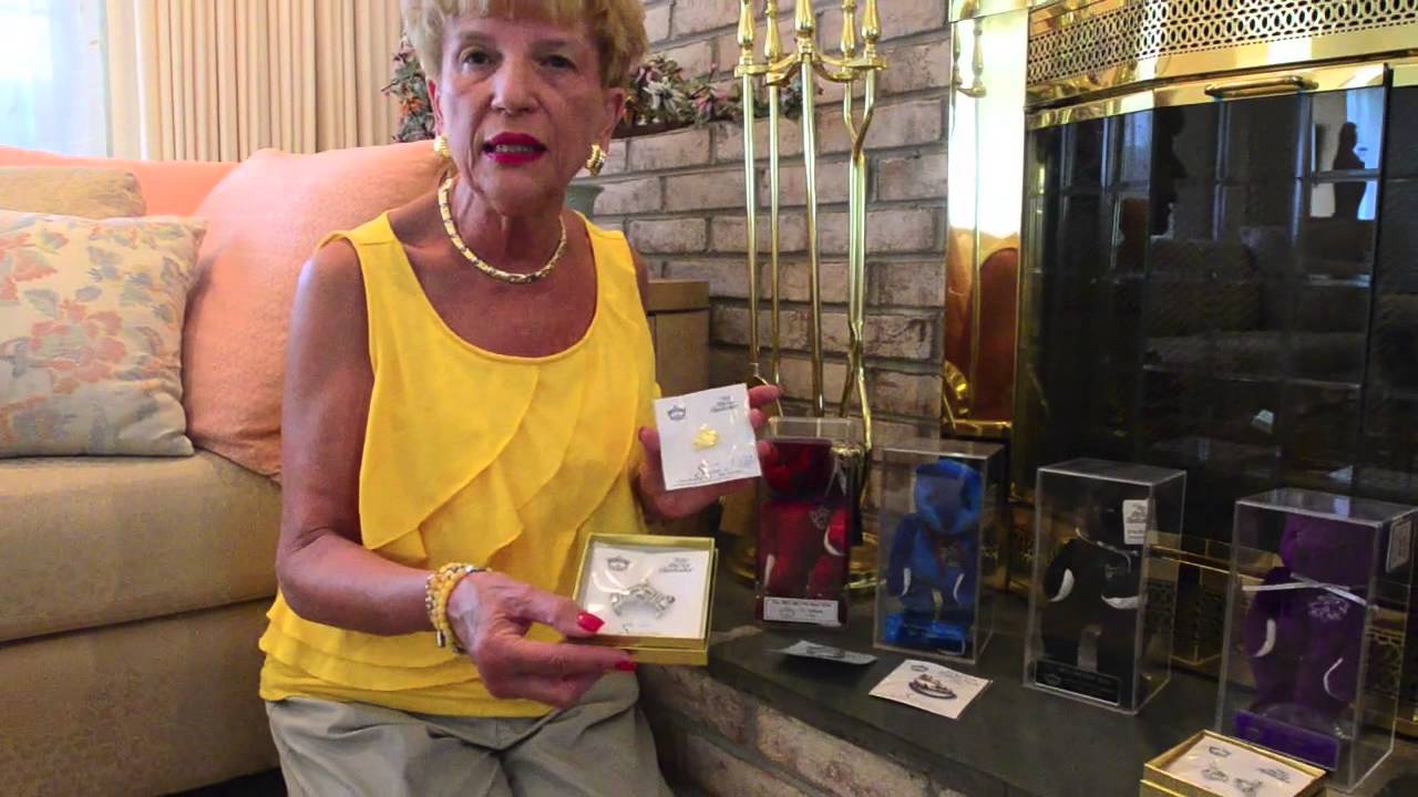 Debbie Devlin - Miss America Fan - YouTube