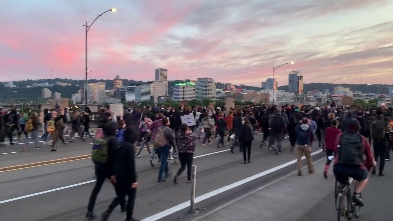 Portland George Floyd protest sunset on Burnside Bridge 5/31/20 - YouTube