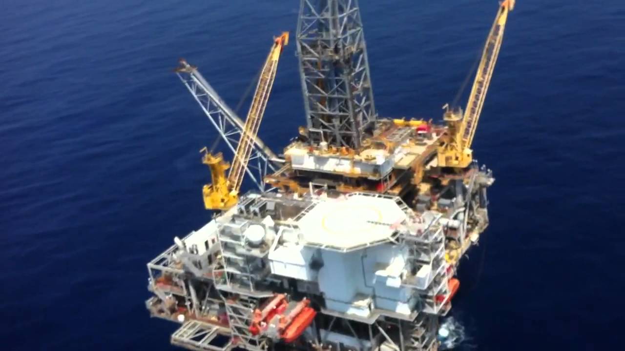 Mad Dog Spar Platform - YouTube