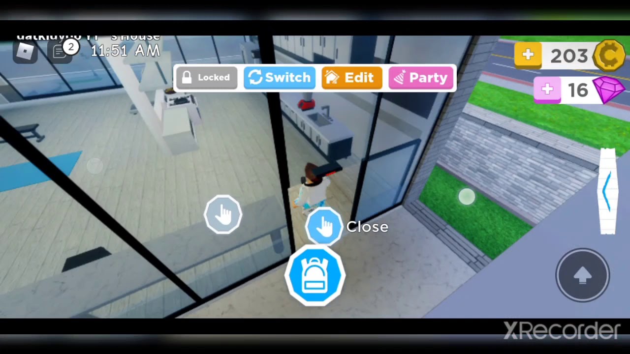 My new house in robloxian highschool - YouTube