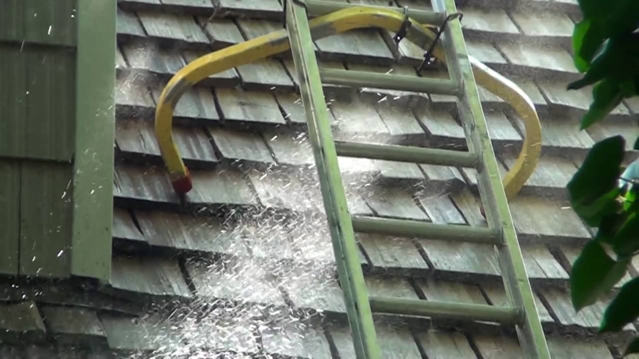 Cedar Roof Lichen Removal ☑️How to properly maintain your Wood Roof ...