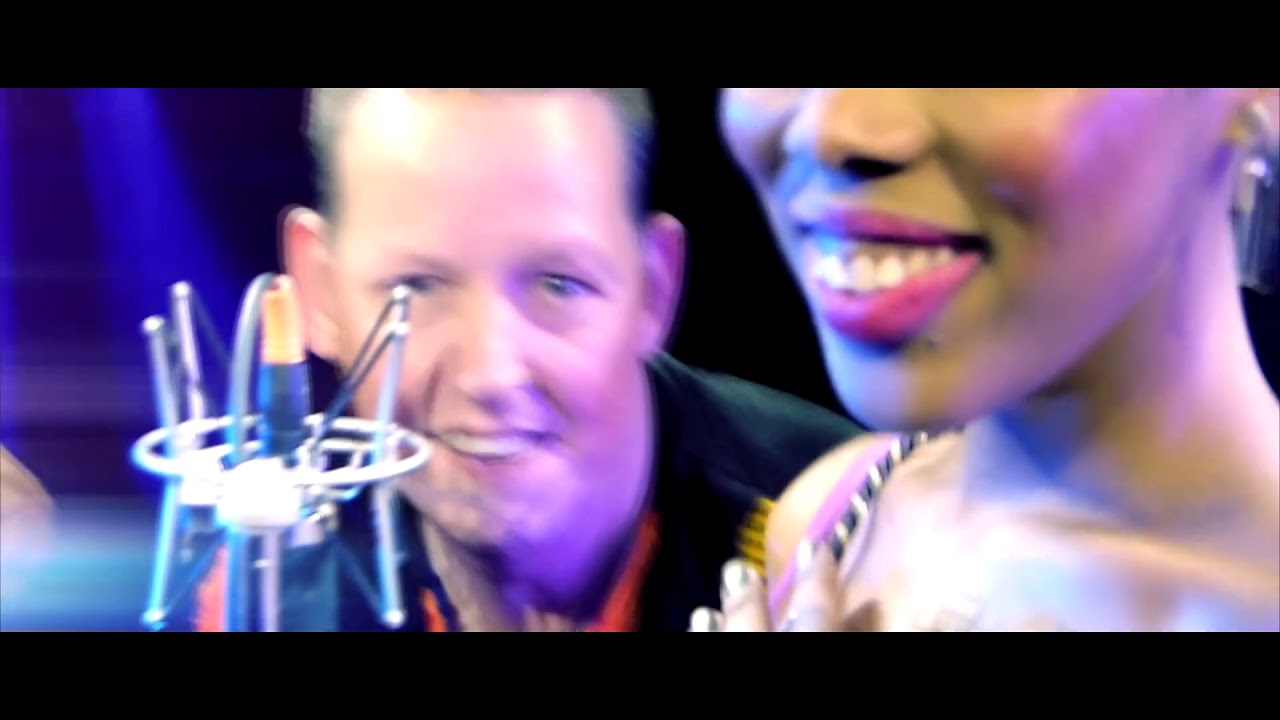 Andre Pronk ''Het Tietenlied'' official clip HD - YouTube