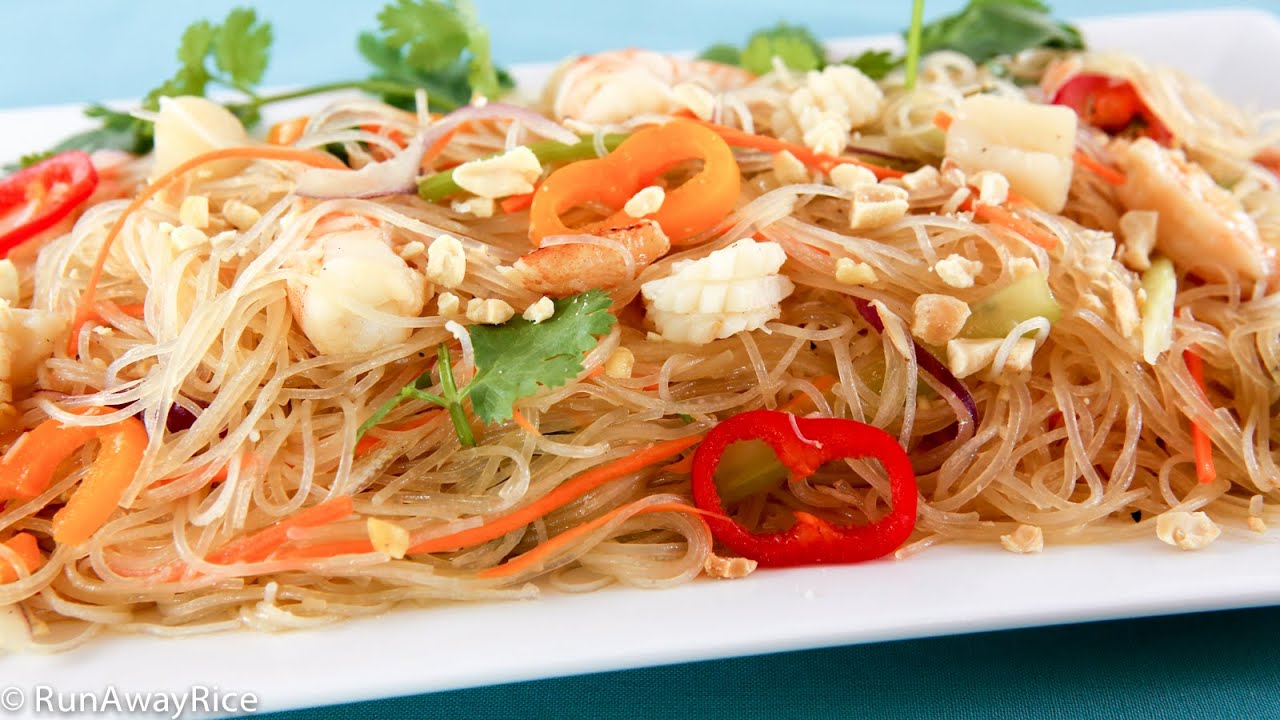 Glass Noodle Salad with Seafood (Goi Mien Tron Hai San) - YouTube