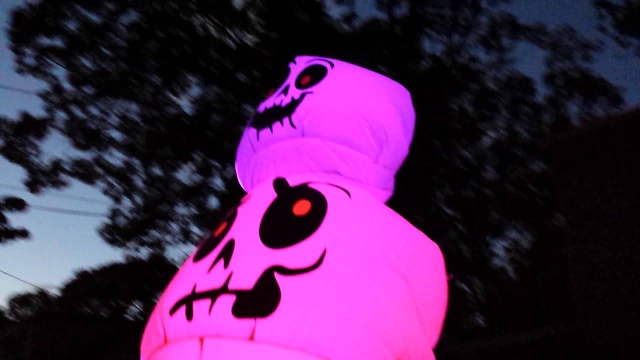 The talking inflatable show s1 ep2 night of fright - YouTube