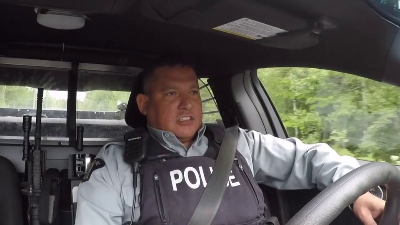 RCMP officer returns home to police Mi'kmaq reserve - YouTube