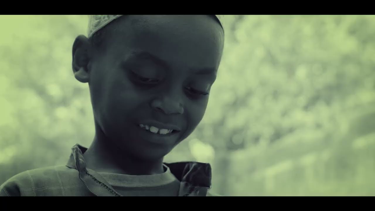 Afaaizu Luheta ft Brother Lee - Subiria(0fficial Nasheed Video) - YouTube