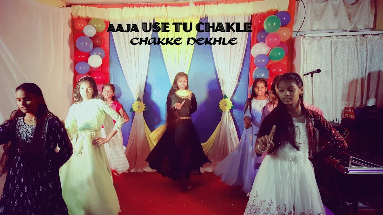 Dance on Aaja use tu chakle chakke dekhle/Gyan shakti ministries/ - YouTube