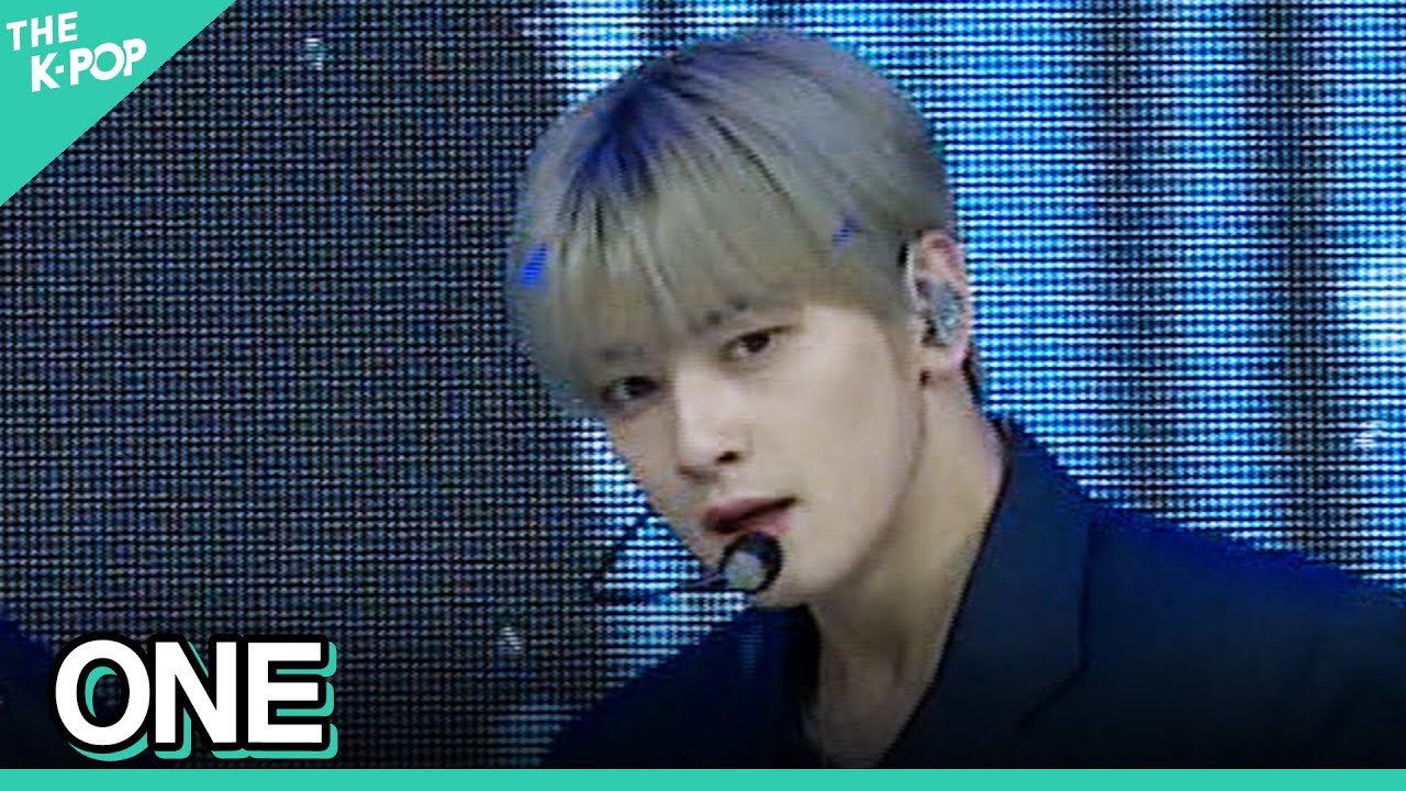 [세로 직캠] 아스트로(ASTRO) - ONE 차은우 FOCUS | KOREA-UAE K-POP FESTIVAL - YouTube