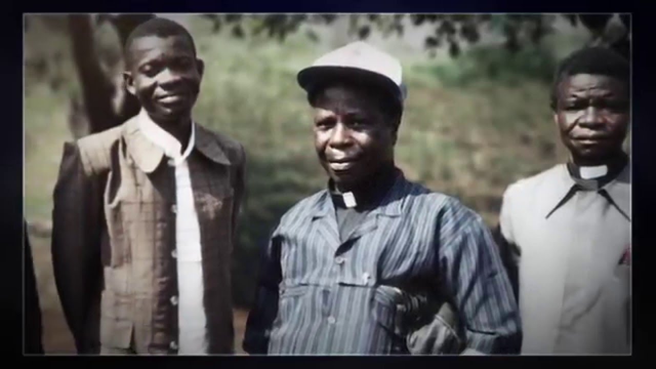 Chorale Ayo, narrated by Brian Schrag - YouTube