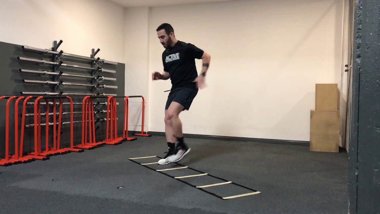 SKIPPING LATERAL + FRONTAL ESCALERA - YouTube