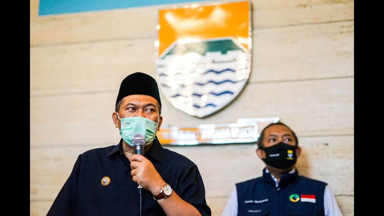 Press Conference Hasil Pemantauan Pusat Perbelanjaan - YouTube