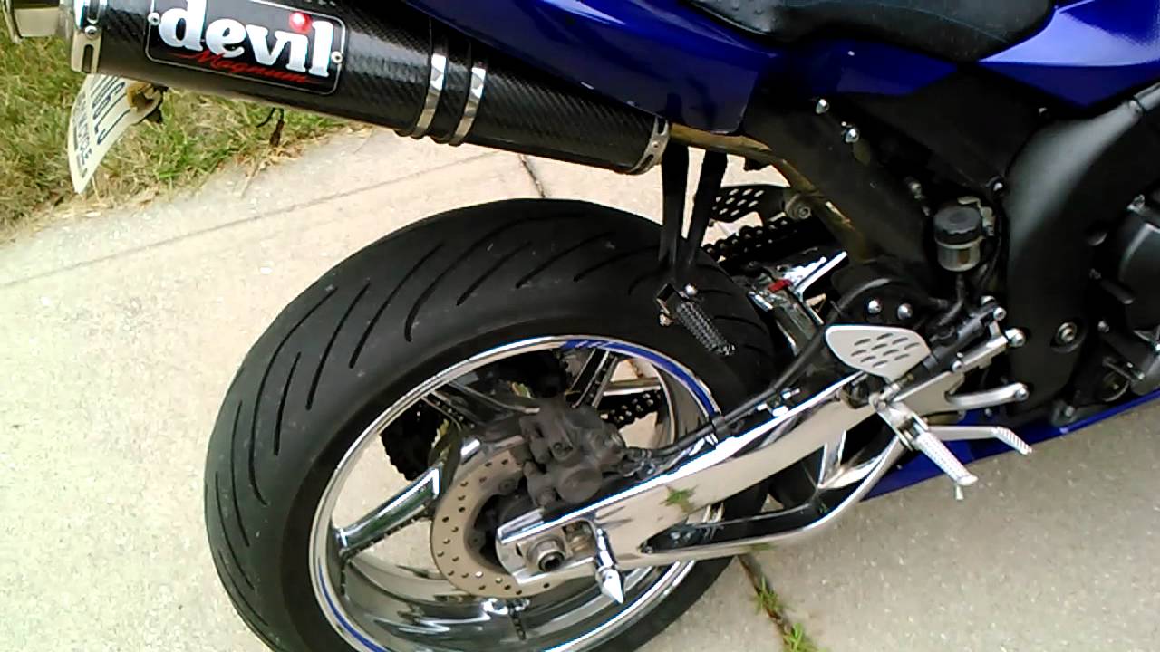 My custom 04 r1 - YouTube