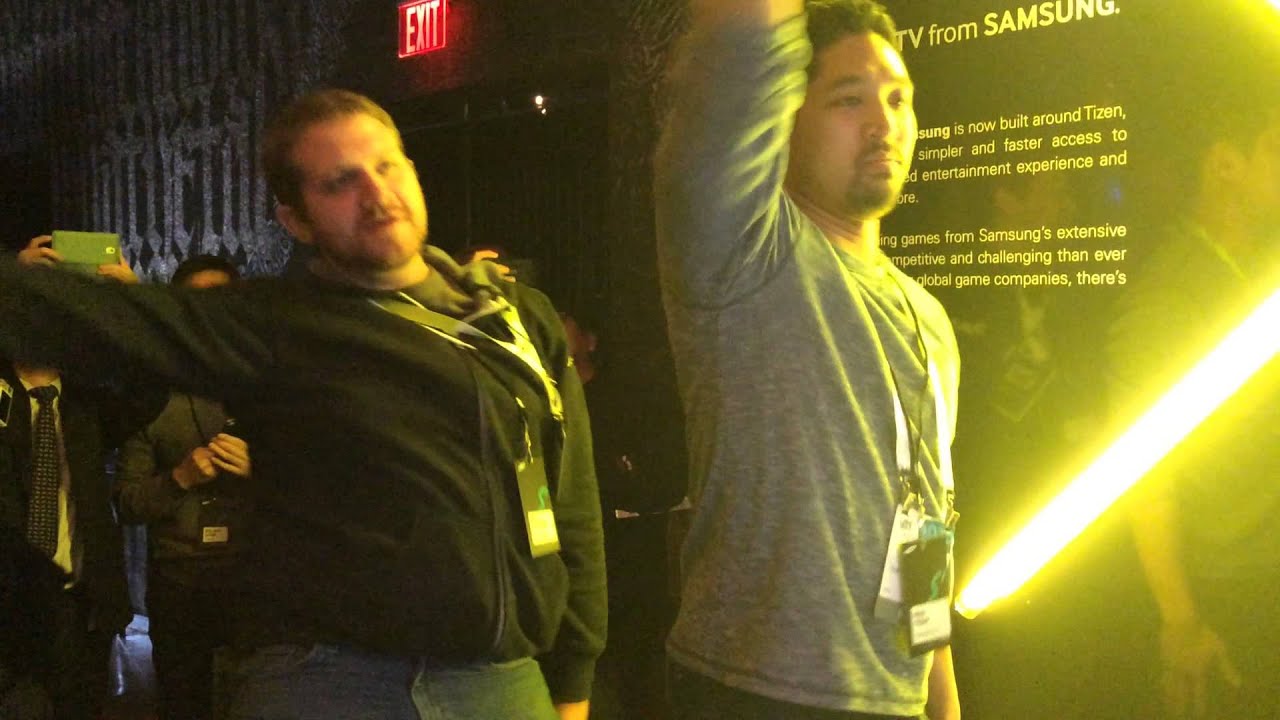 Dan Tennant and Huu Tran: The Dance Off at CES 2015 - YouTube
