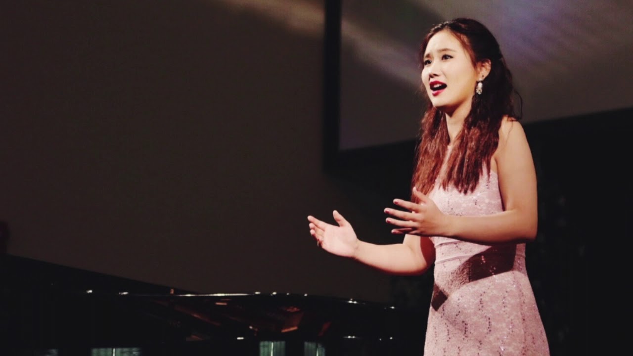 "Smanie implacabili" from Mozart's Cosi fan tutte - Xiaohan Chen 2017 - YouTube