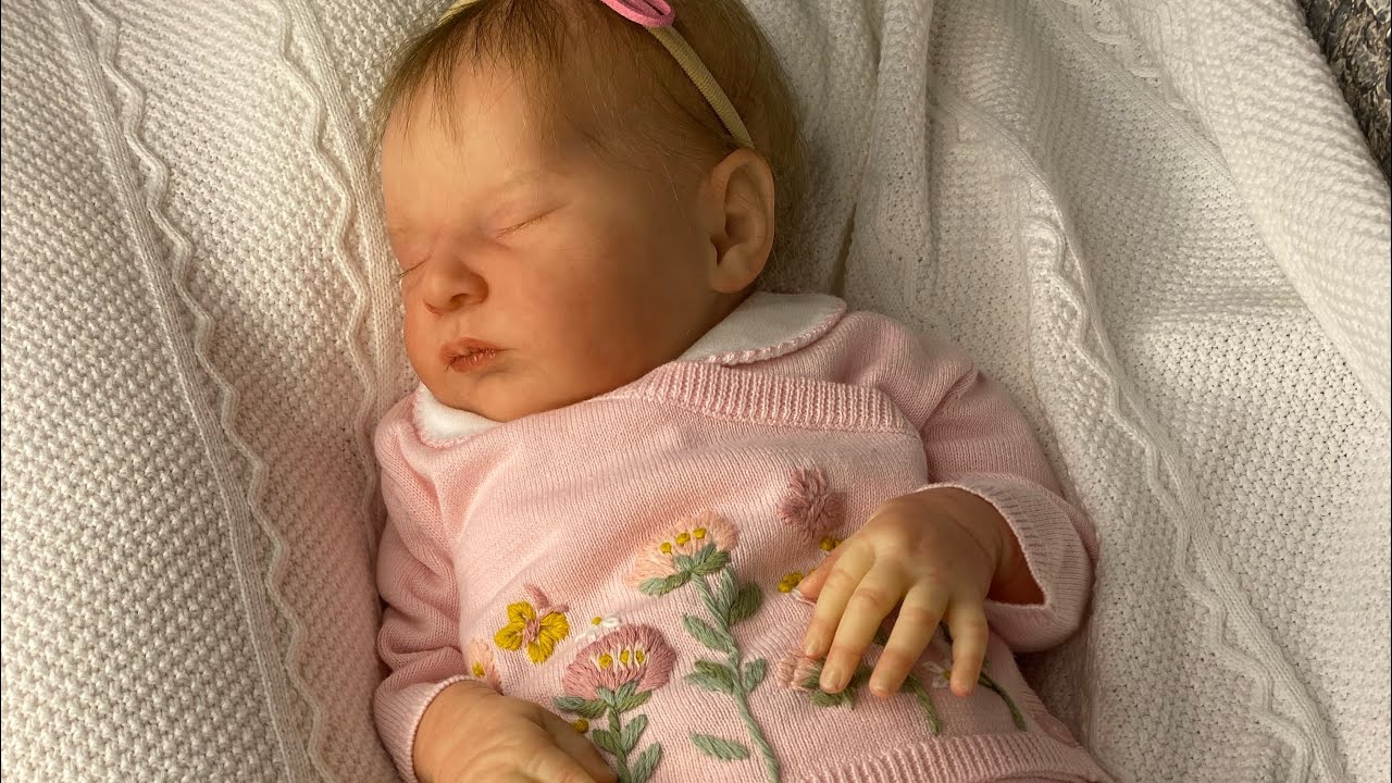 A fun twinning video with Bridie and Anne-Marie @SuzannesBabies our ...