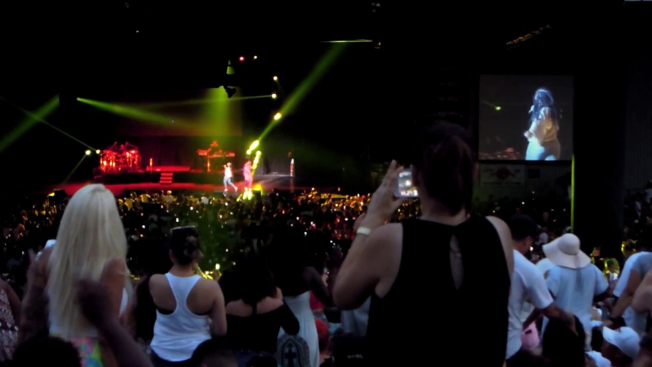 Brandy & Mase - "On Top of the World" (Live) (HD) - YouTube