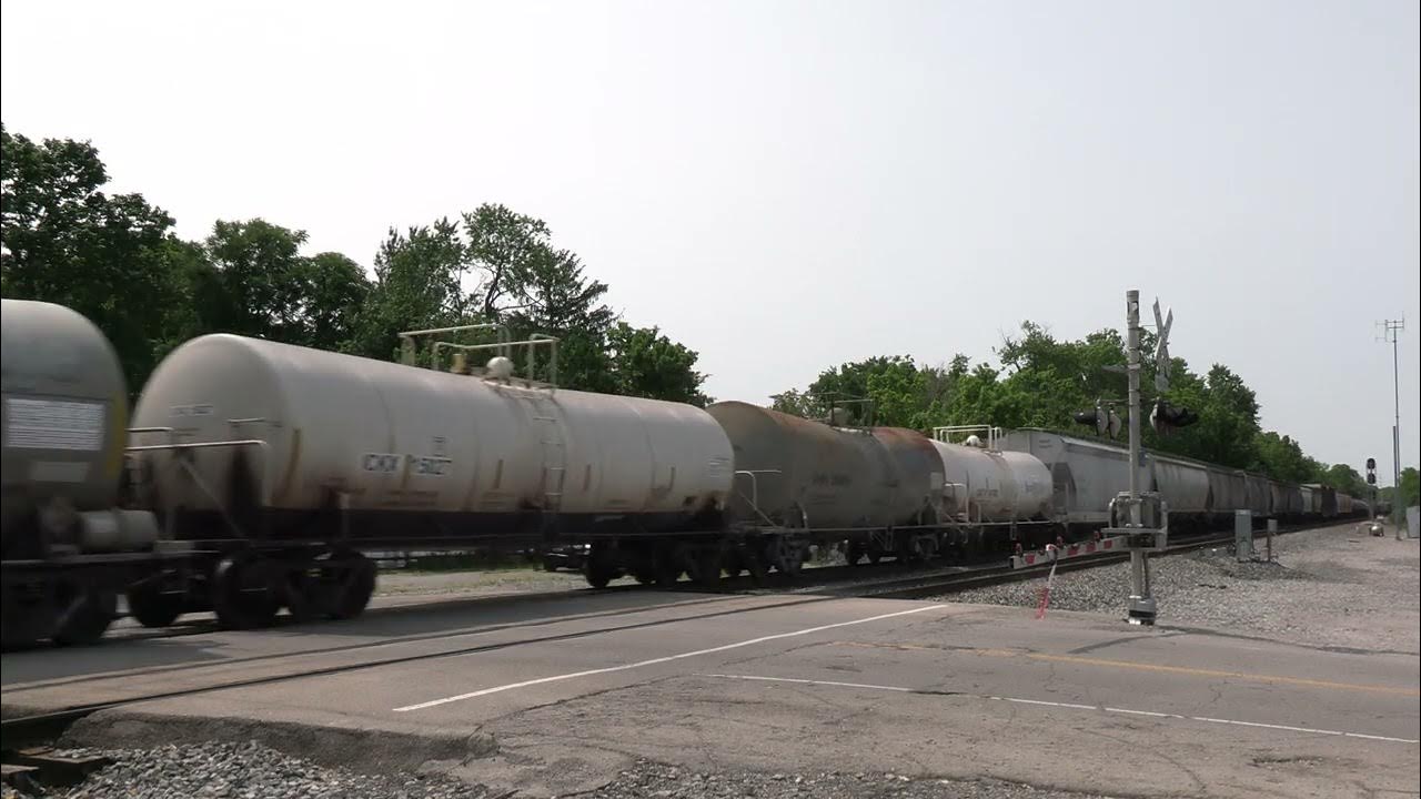 UNION PACIFIC UP GE AC4400CW-CTE Northbound Mix Freight on the Norfolk Southern Line - YouTube