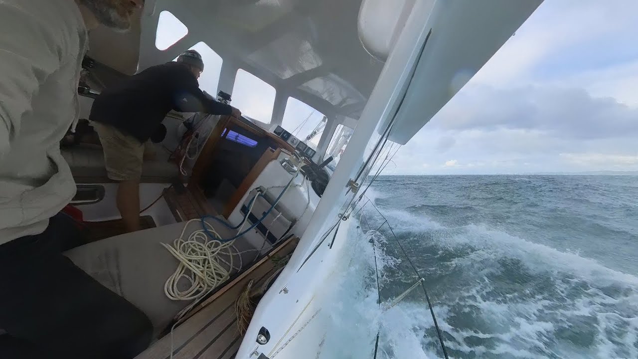 Cruising New Zealand - Spicy Day Sail to Hen and Chicken Islands EP3 ...