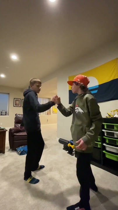 The perfect dab up - YouTube