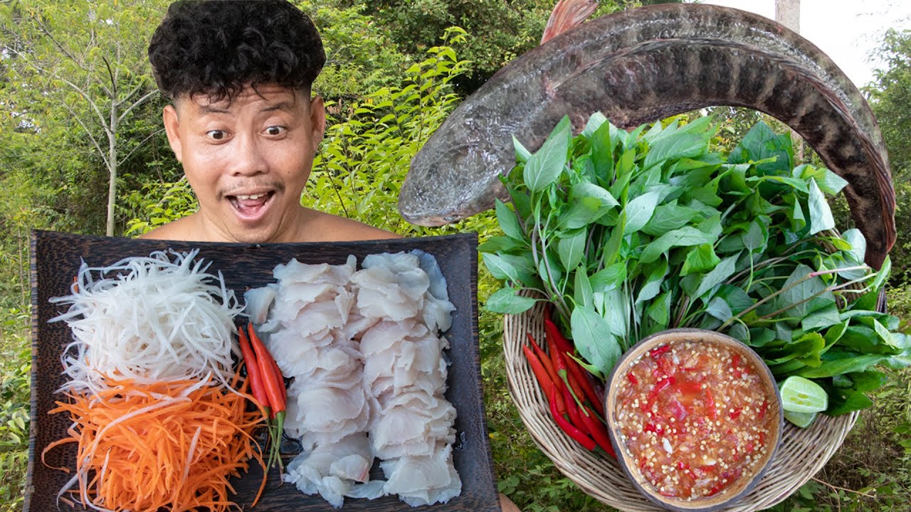 ASMR Eating The Delicious Raw Fish With Spicy Sauce, Yummy Fresh Fish ...