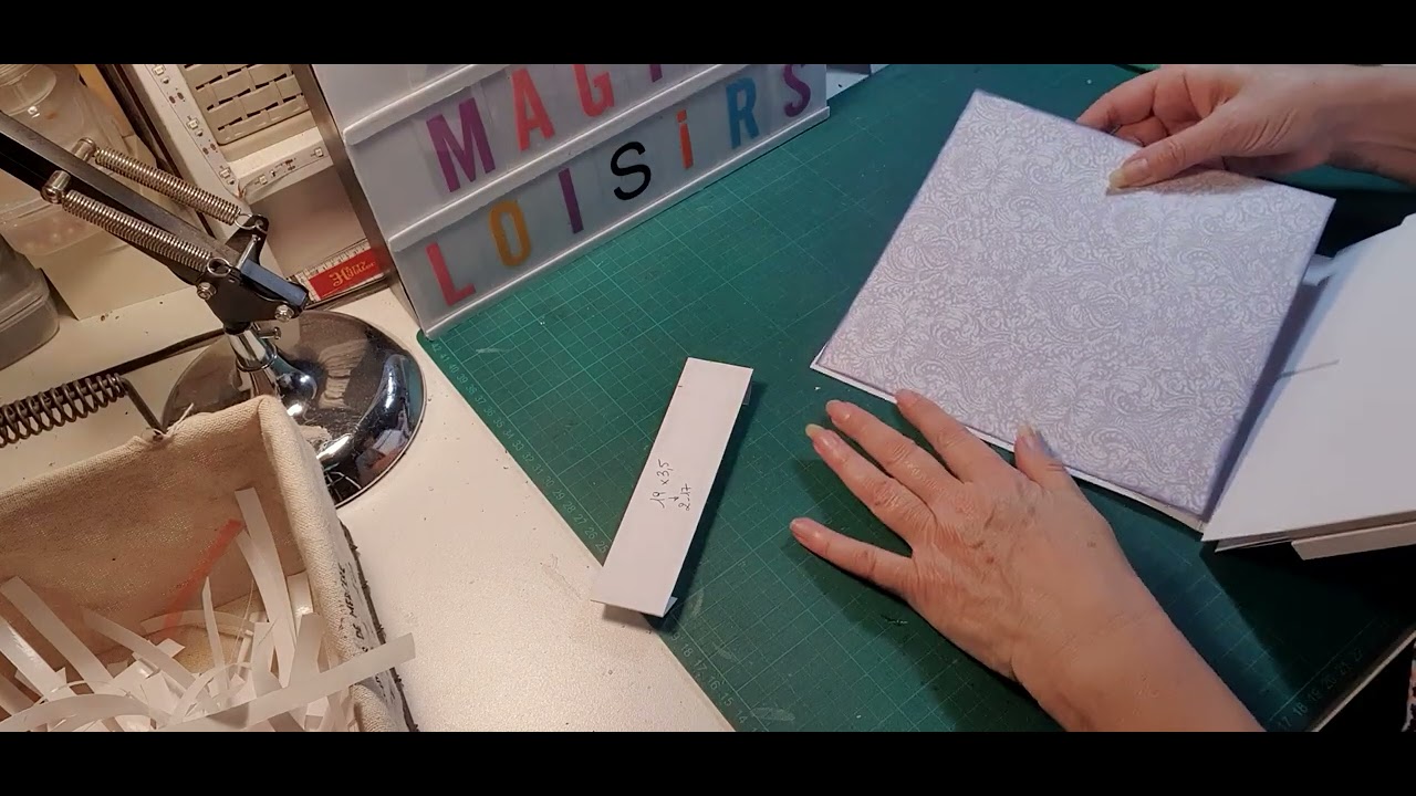 TUTO ALBUM ELEGANCE OF BLUE - BLOC 1 PAGE 2 - YouTube