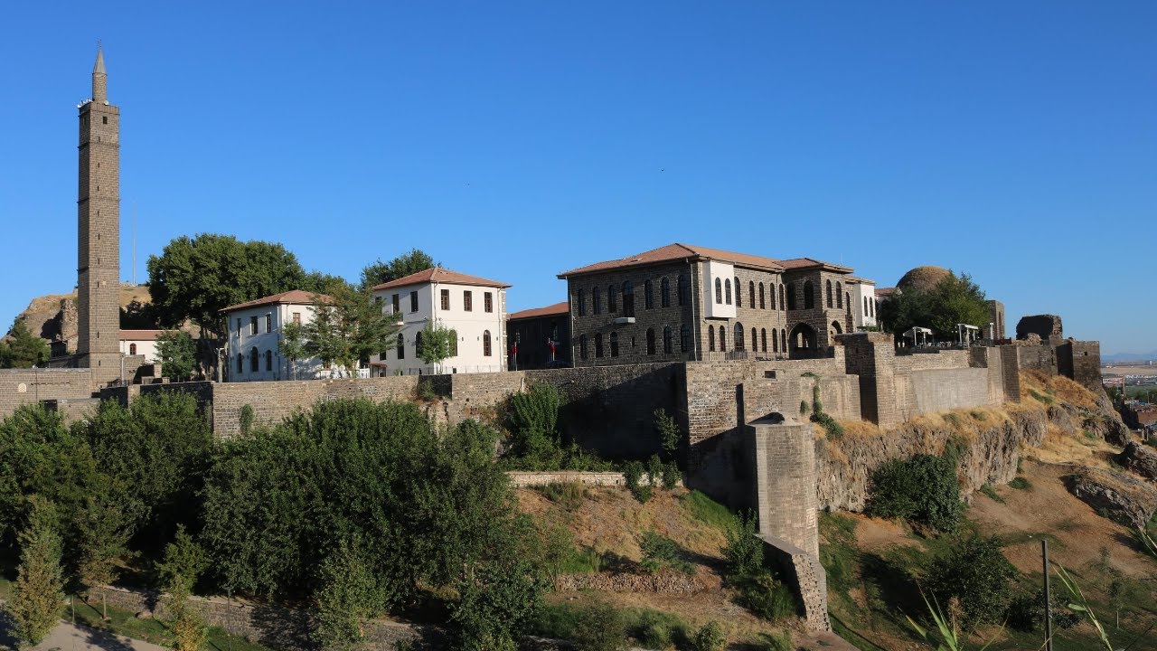 Exploring Eastern Turkey / Bakur Kurdistan | Travel Vlog - YouTube