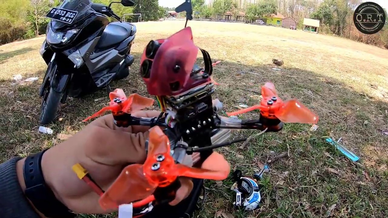 Test Flight Eachie Tyro 69 4K - YouTube