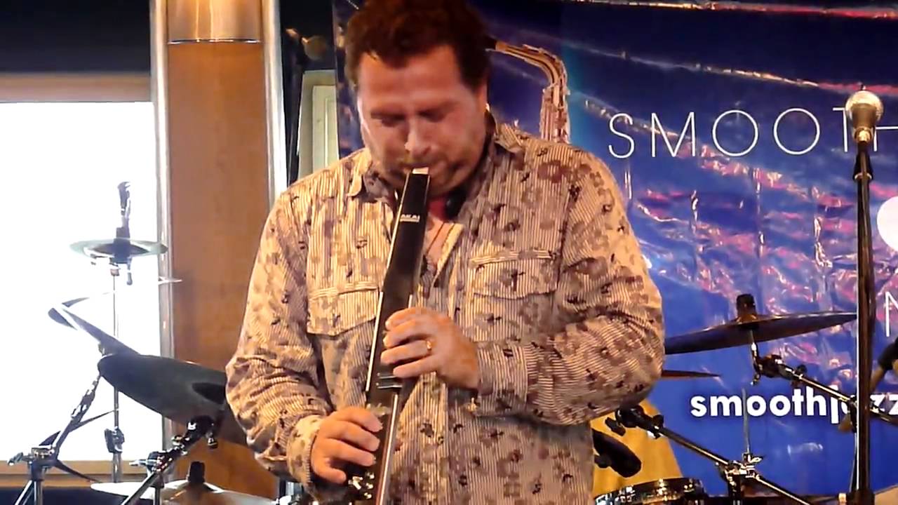 RICHARD ELLIOT LIVE PART 1......JAZZ CRUISE NYC 8/4/10 - YouTube