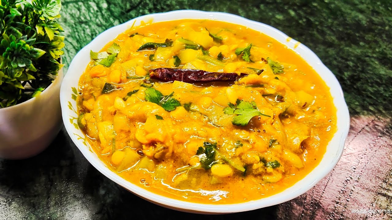 cholar dal lau dea recipe . ছোলার ডাল লাউ রেসিপি । - YouTube