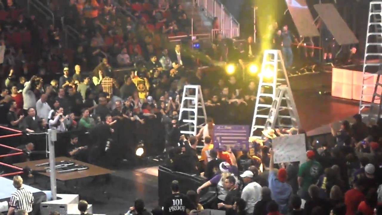 Alberto Del Rio, Edge & Kane Entrances TLC 2010 LIVE - YouTube